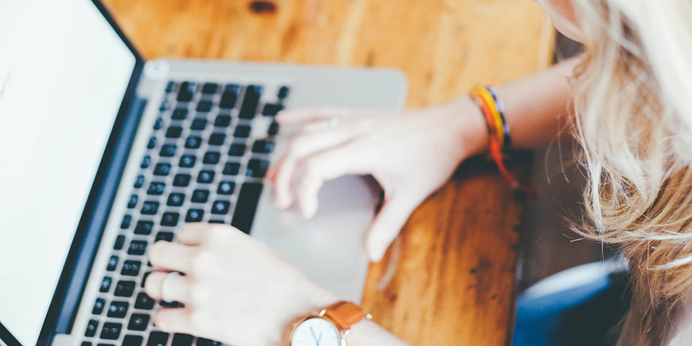 Email Marketing Pros and Cons: A Brief Guide — Konsyse