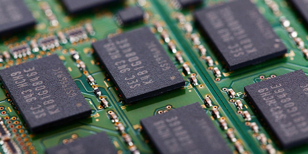 Solid-State Drive: Advantages and Disadvantages — Konsyse Solid-State Drive: Advantages and Disadvantages — Konsyse